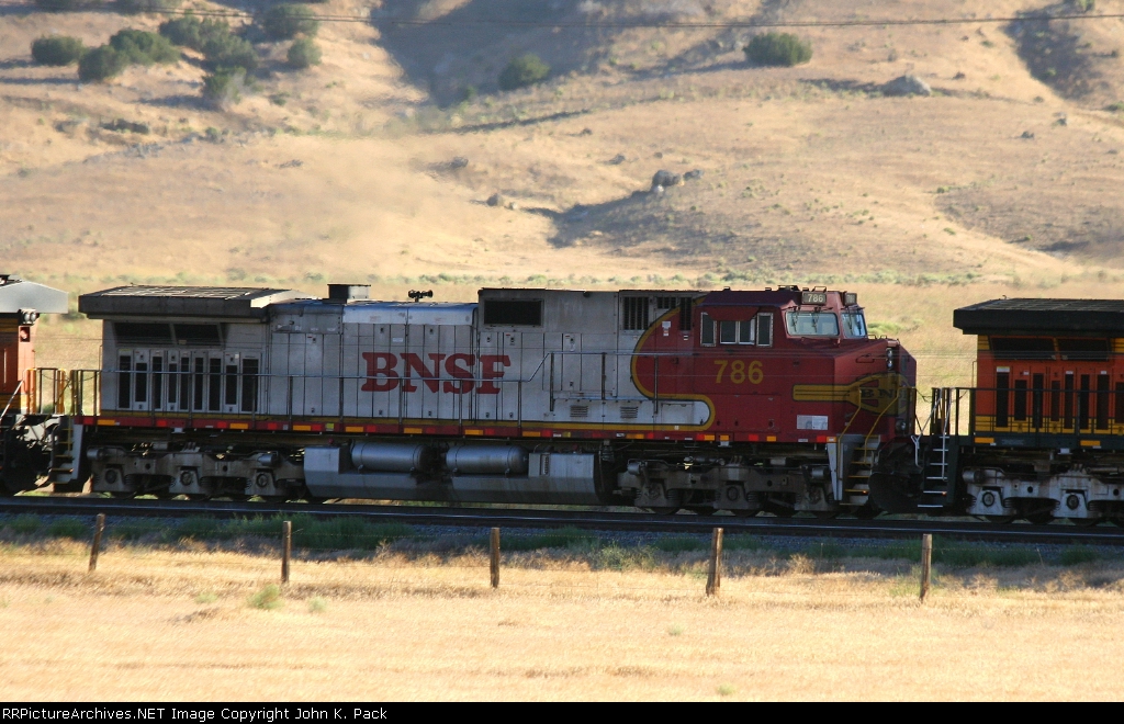BNSF 786